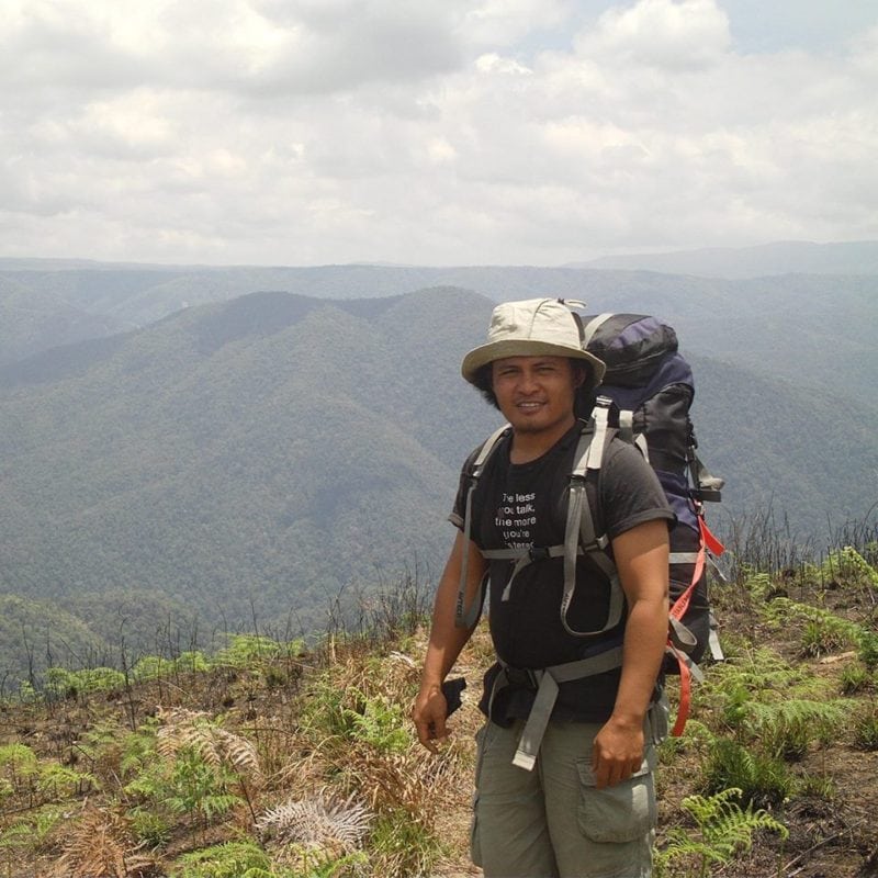 SulawesiTourGuide.com - About Petrus Sinawan